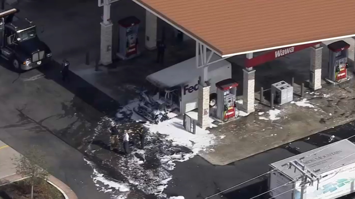 Fire Engulfs FedEx Truck at Deerfield Beach Gas Station – NBC 6 South ...