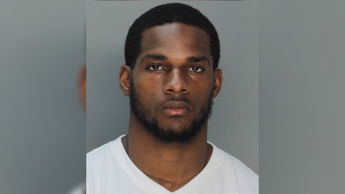 Ex-Dolphin, Hurricane Walton Arrested Again After Confrontation With ...