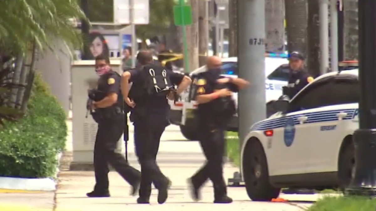 Police Respond to Multiple Gunshots Near Miami Condo Building – NBC 6 ...