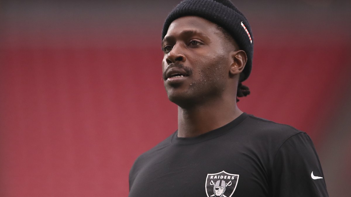 Ex-NFL star Antonio Brown pleads not guilty to attempted murder charge ...