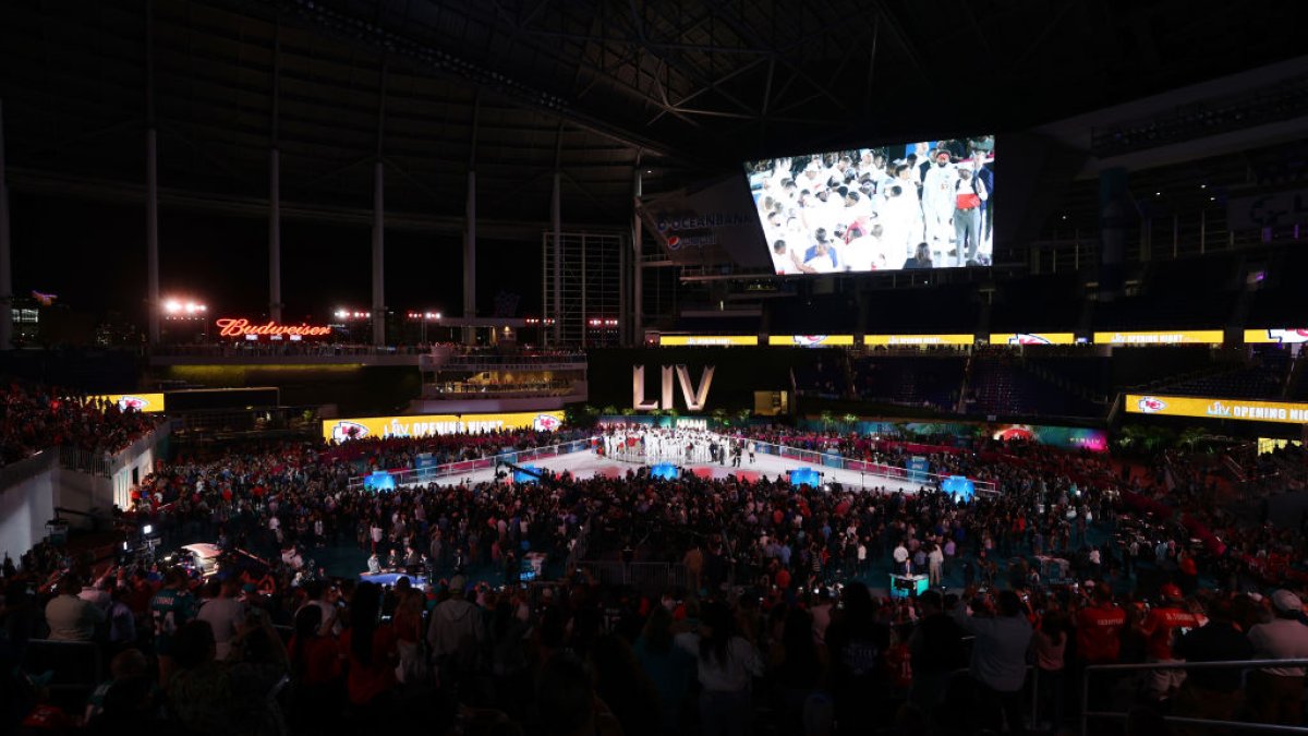 Super Bowl Teams Take Center Stage at NFL Opening Night – NBC 6 South ...
