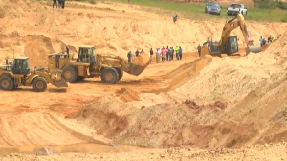 2 Men Still Missing After Gravel Pit Collapses in Mississippi – NBC 6 ...