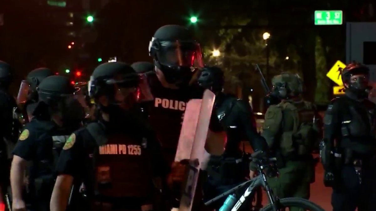 Miami Police Shift Strategy During Protests – NBC 6 South Florida