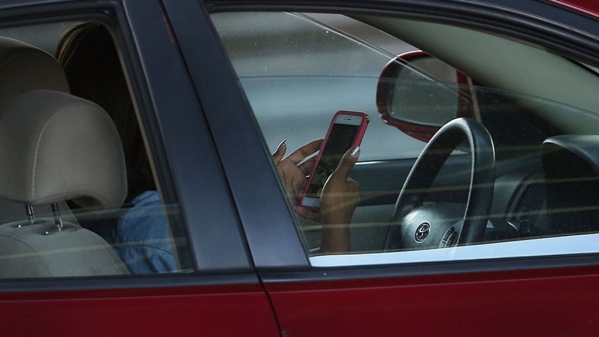 South Florida Rep. Wants State to be ‘Hands Free’ for Drivers Using ...
