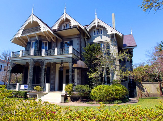 Pitbull Paid by Florida to Promote State Beaches in New Music Video ...