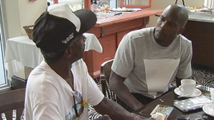Former Miami Dolphins Player Chad Johnson Befriends Homeless Man ...