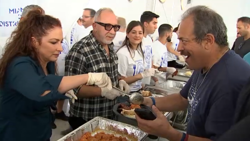 Estefans Host 12th Annual ‘Feed a Friend’ Thanksgiving Event – NBC 6 ...