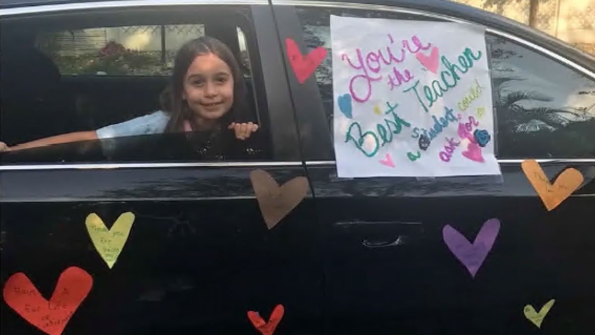 Students Surprise Retiring Teacher With Drive-By ‘Parade of Love’ – NBC ...