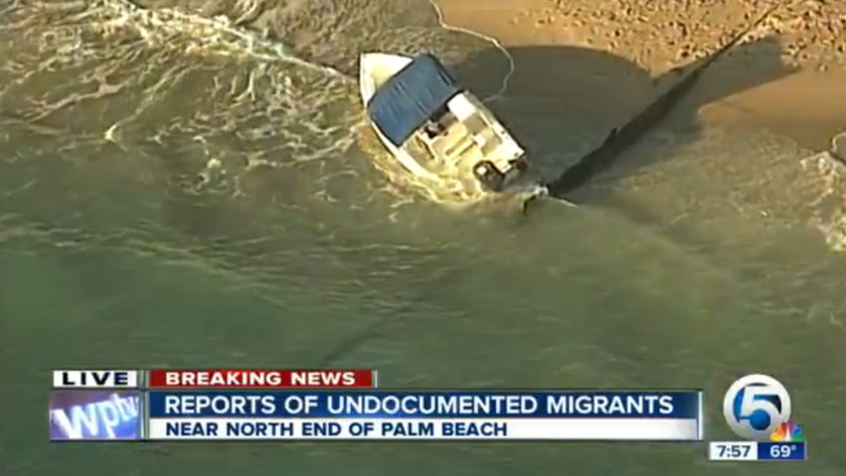 11 Undocumented Migrants, Suspected Smuggler Come Ashore in Palm Beach ...