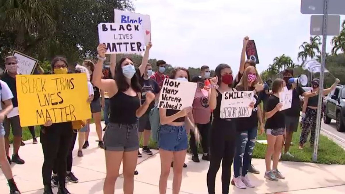 Opposing Protests on Police Brutality Held Outside Parkland School ...