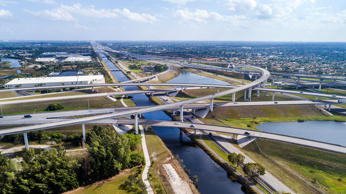 Small Plane Makes Emergency Landing on Sawgrass Expressway – NBC 6 ...