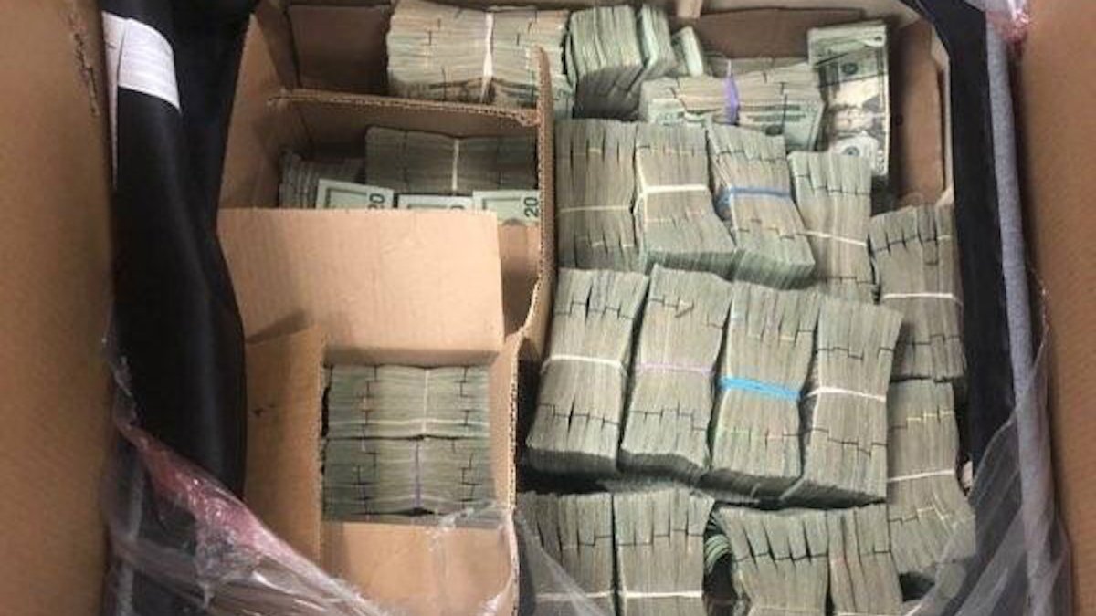 U.S. Customs Officers Find Nearly $500,000 Inside a Chair at Miami ...