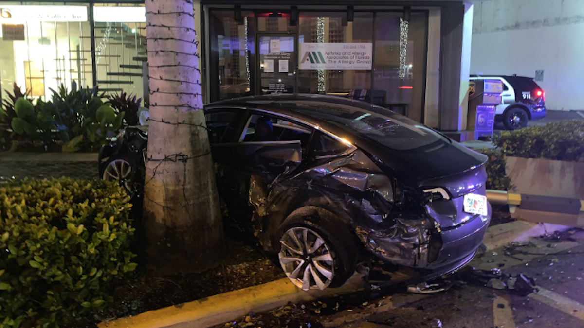 Man Arrested After Rifle Found In Car Following Miami Beach Hit And Run