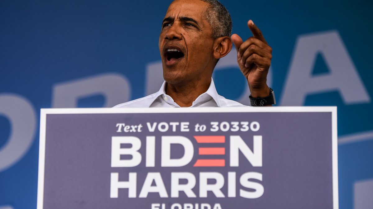 Obama Makes South Florida Stop, Stumps for Biden on Final Day of ...
