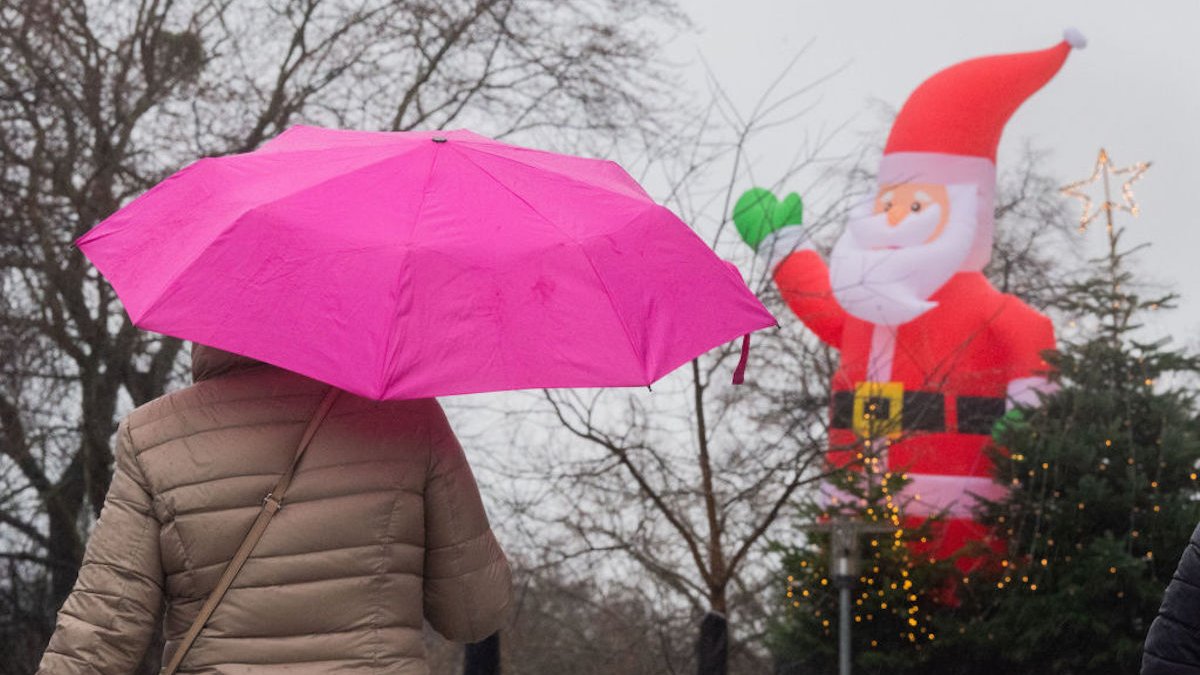 Warm, Stormy Christmas Eve Across South Florida Before Front Brings ...