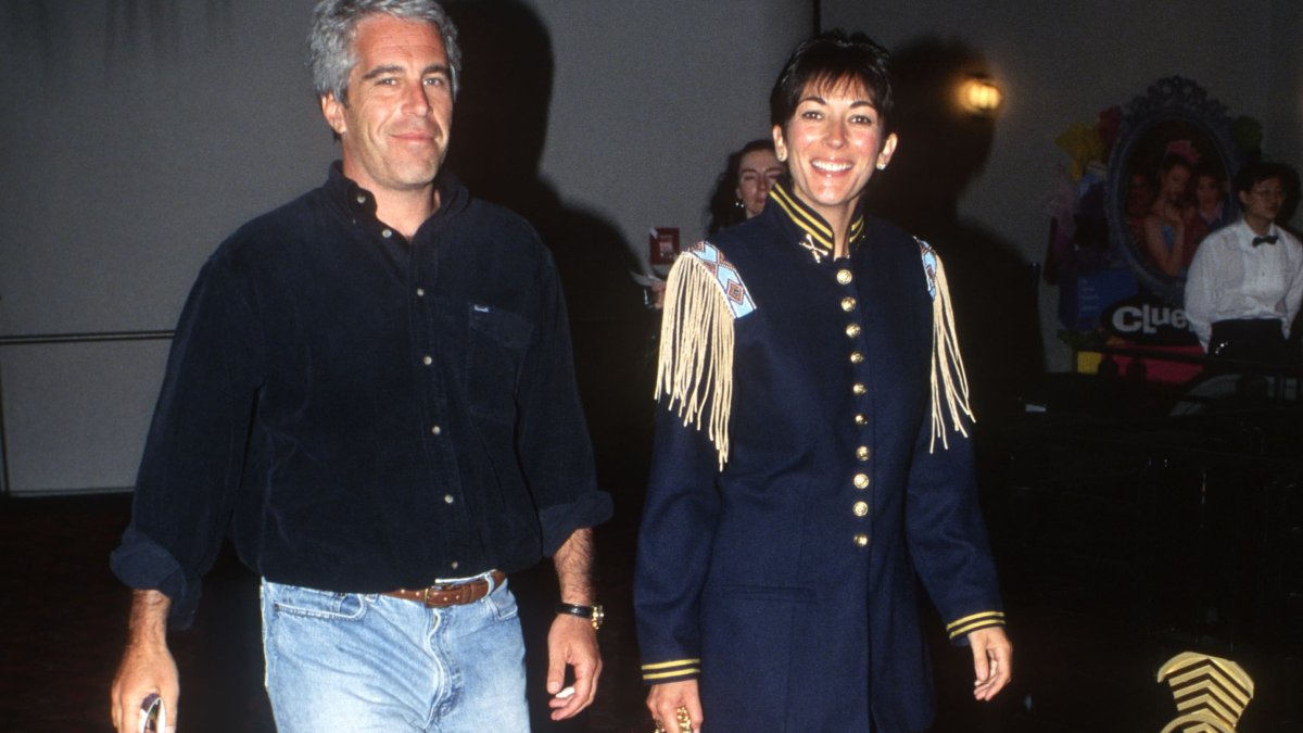 Sex Trafficking Crimes Brought Against Epstein’s Ex-Girlfriend Ghislaine Maxwell – NBC 6 South ...