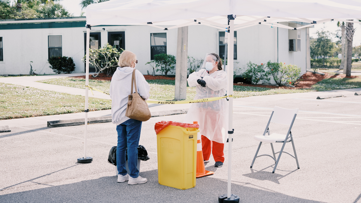 Florida Adds Over 15,400 New Covid Cases, Reports 100 More Deaths ...