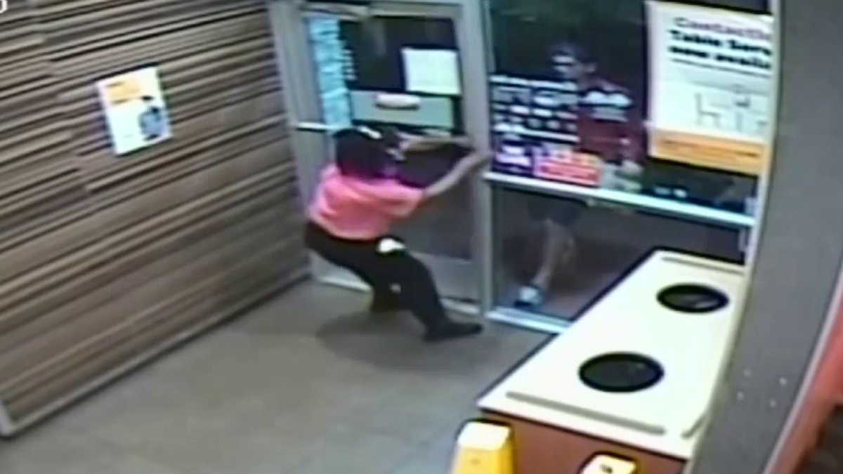 Man Arrested After Attacking Mcdonalds Employees In Davie Nbc 6