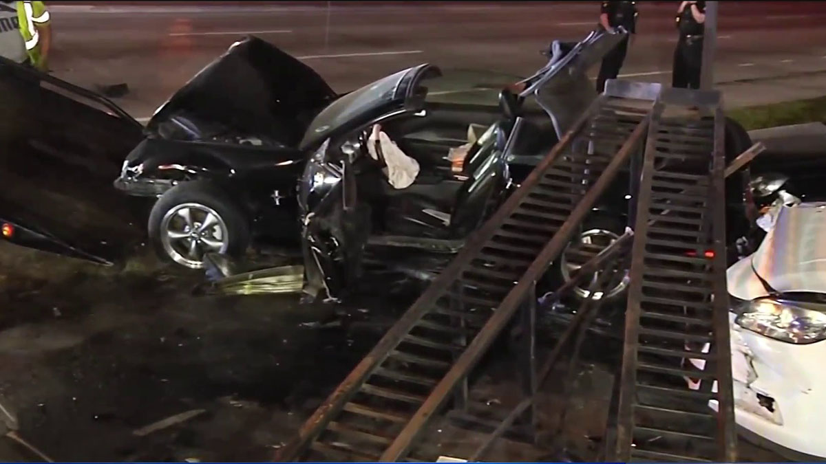 Driver Injured After Veering Off 441 and Crashing into Three Cars in ...