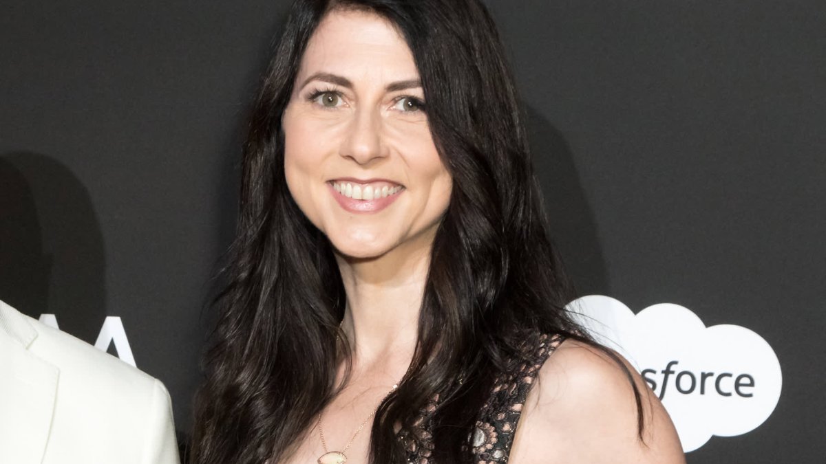 Amazon Boss’s Ex-Wife Donates Millions to FIU, UCF and Broward College ...