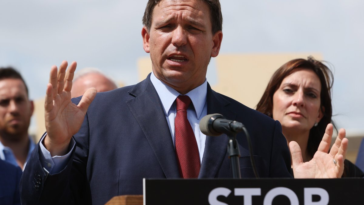 Florida Gov. DeSantis Vows to Fight Any Federal School Mask Mandate ...