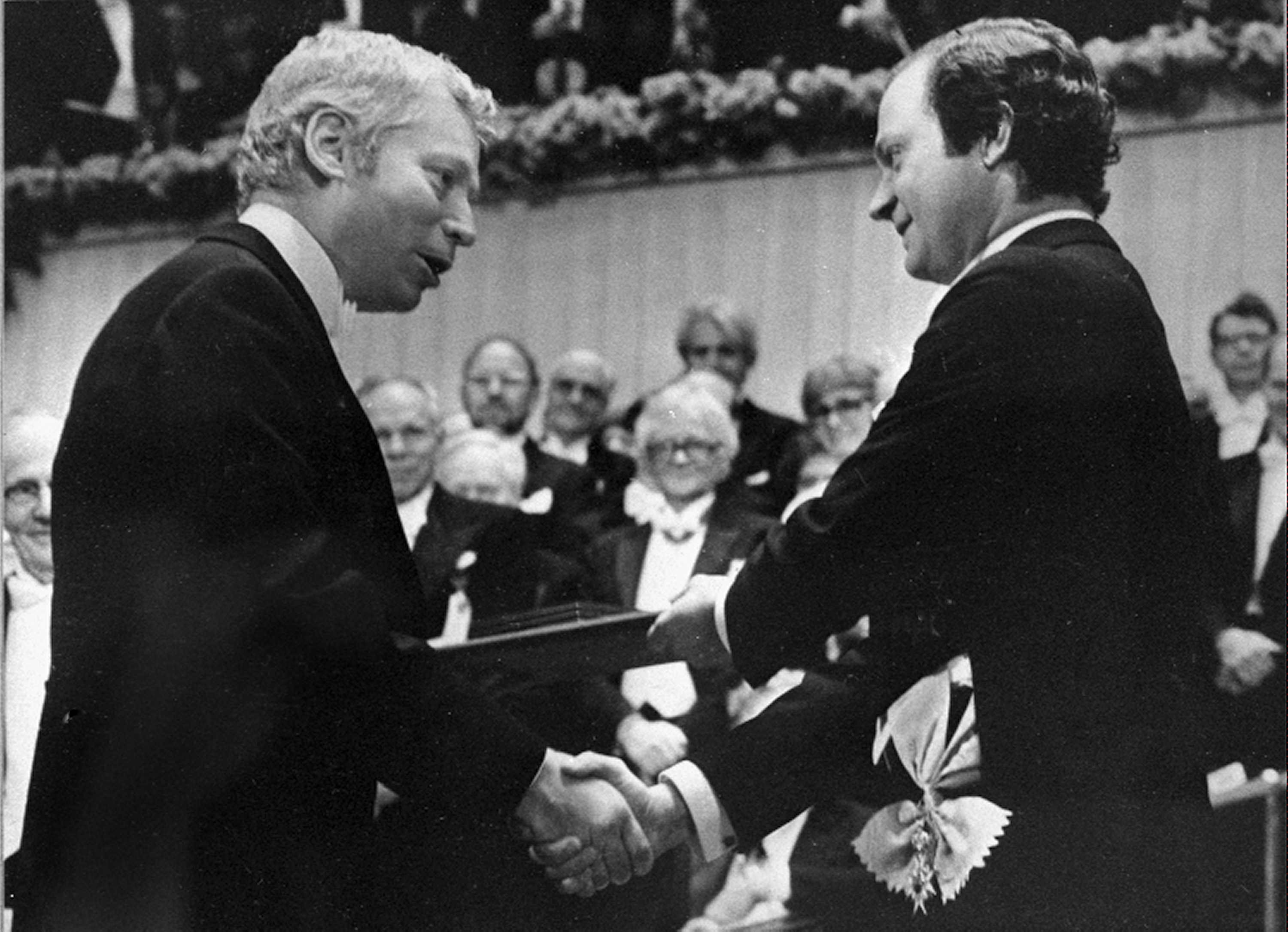 Nobel Prize-Winning Physicist Steven Weinberg Dies at 88 – NBC 6 South ...