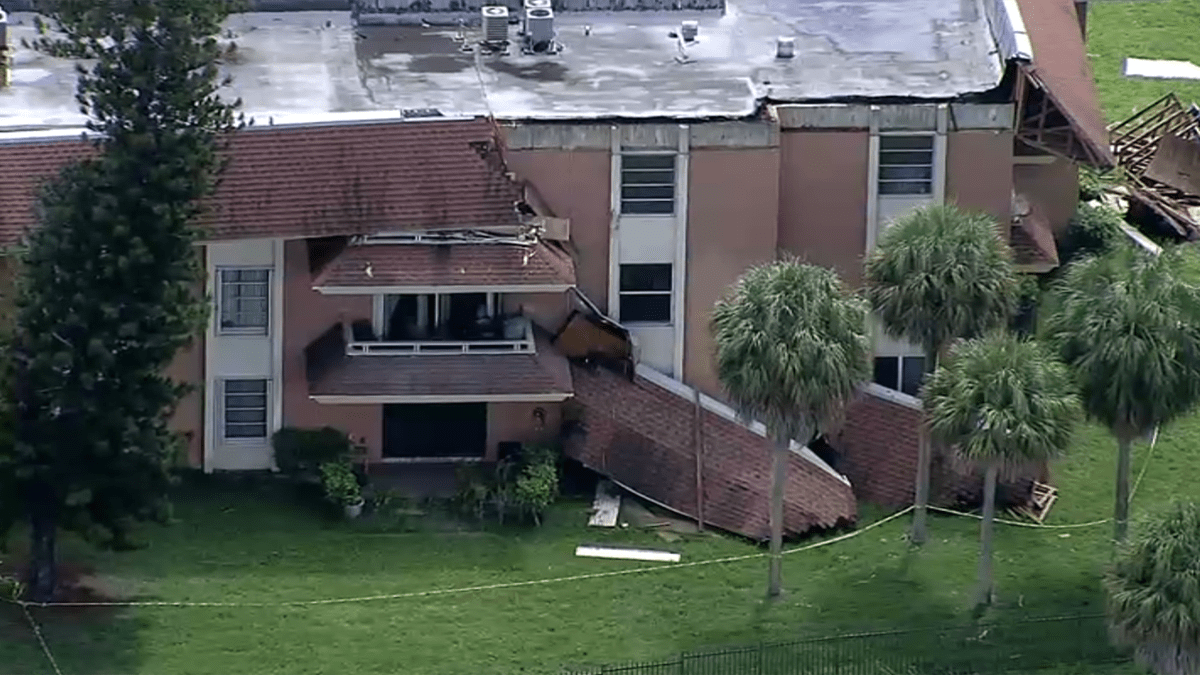 Partial Roof Collapse at NW Miami-Dade Apartment Complex Previously ...