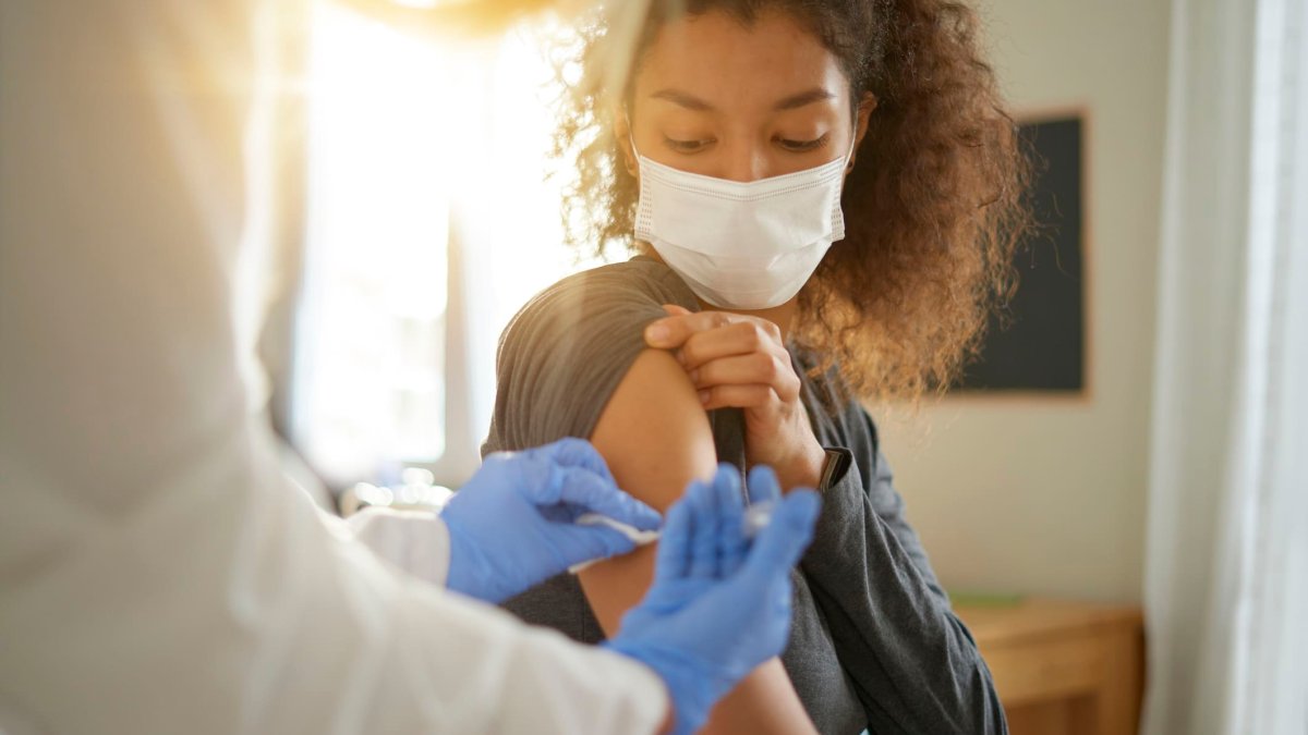 Endemic vs. Herd Immunity: How Close Are We to Reaching The End of the ...