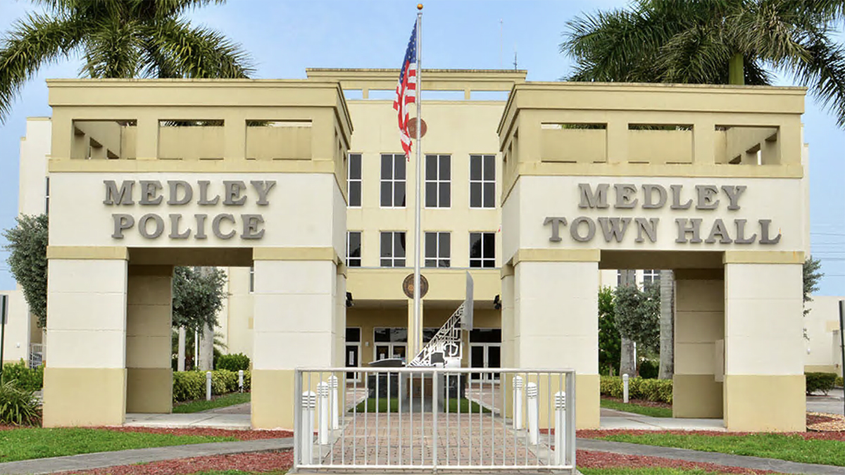 Medley Councilwoman Arrested for Selling Food Donated to Ex-NFL Star’s ...