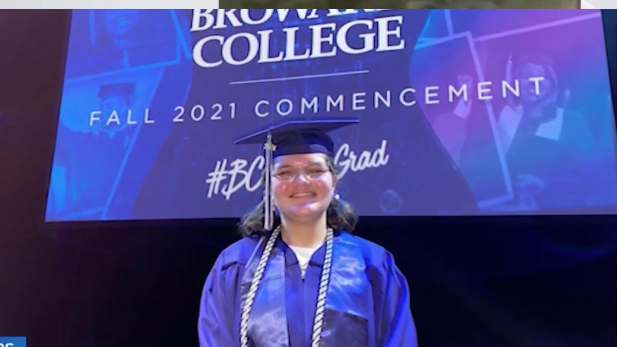 12-Year-Old Girl Becomes Youngest Student to Graduate From Broward ...