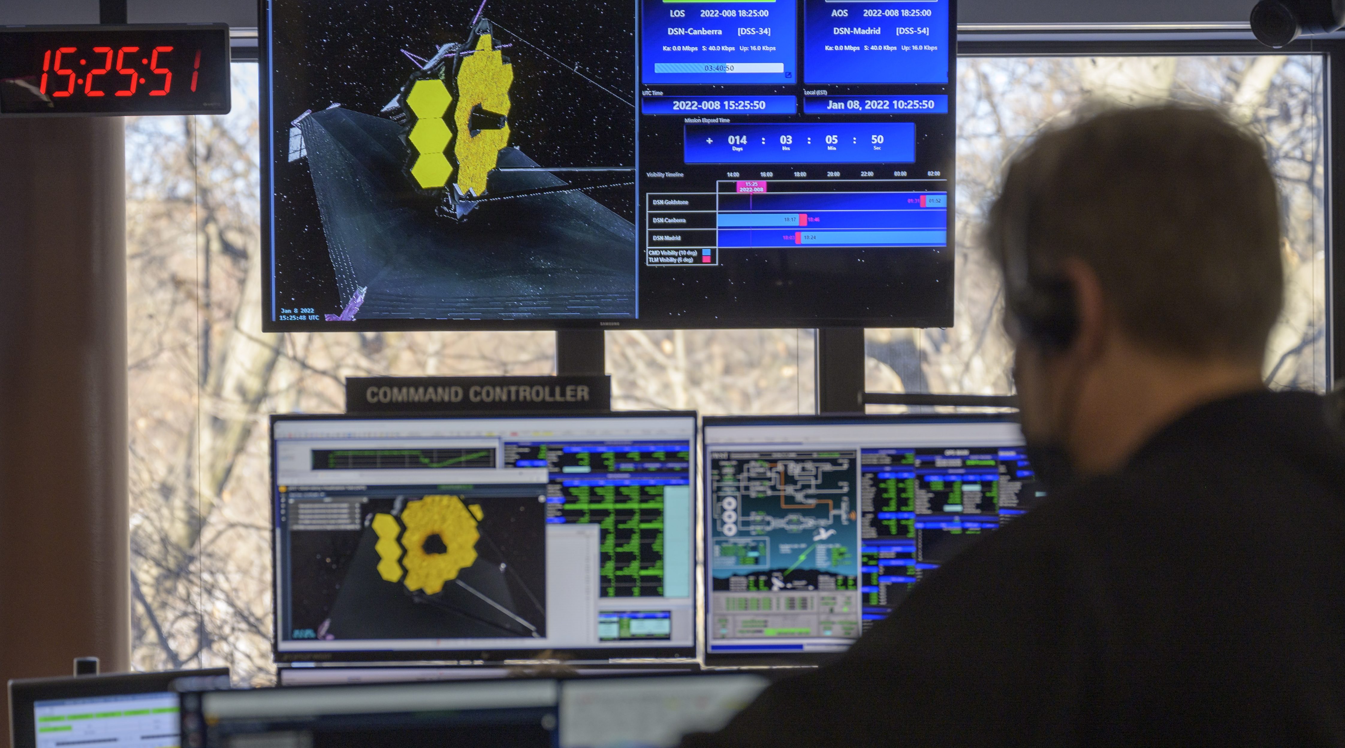 Space Telescope’s ‘Golden Eye’ Opens, Crossing Last Major Hurdle to ...