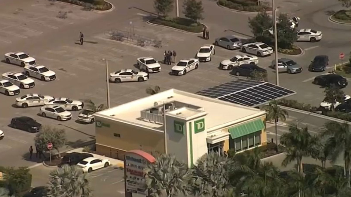 Robbery Suspects Followed Victim From Bank, Returned Next Day: Miami ...
