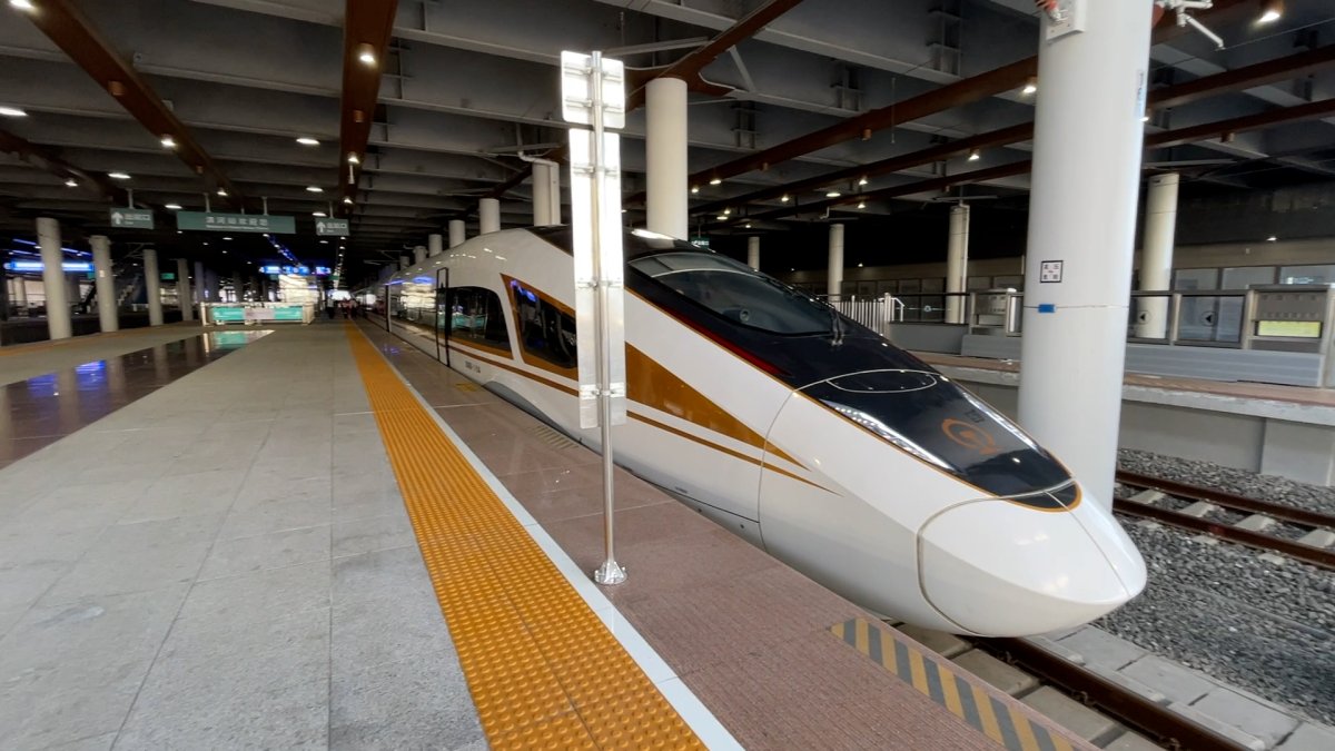Watch: What It’s Like to Ride China’s Bullet Train – NBC 6 South Florida