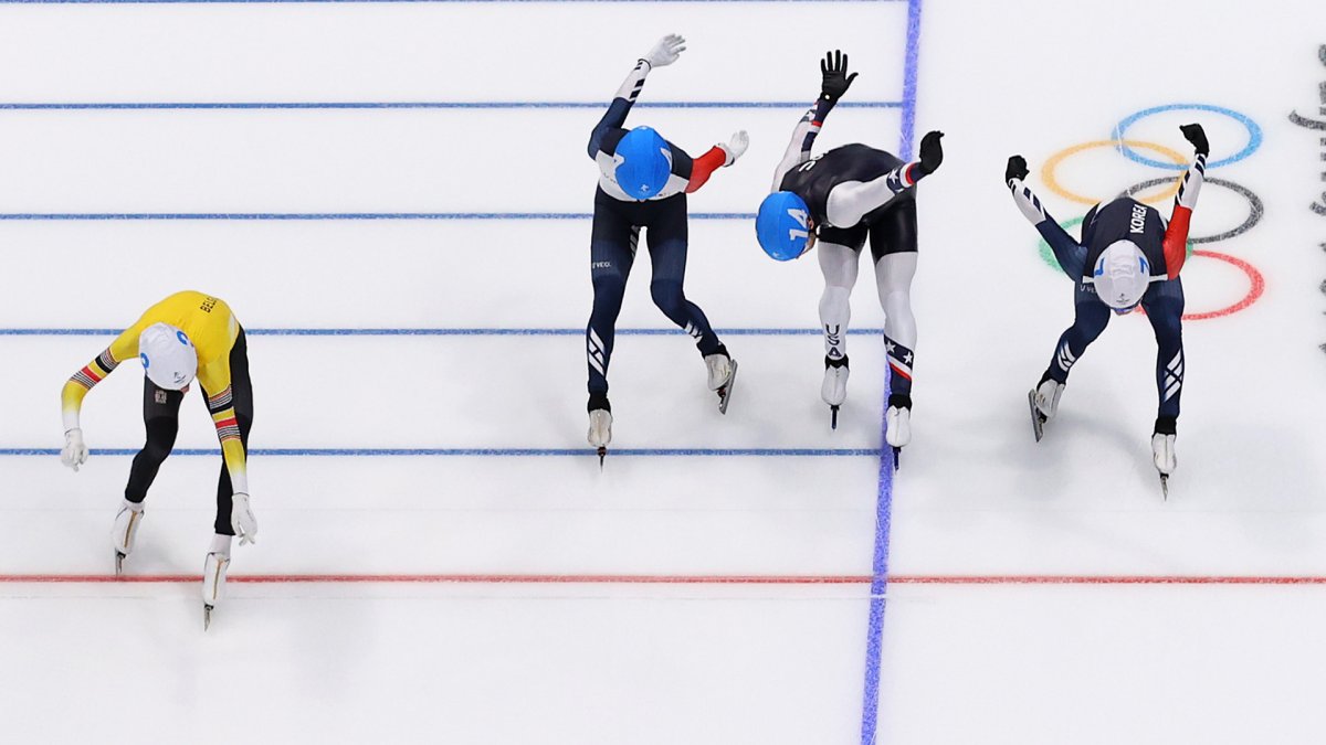 Top Four Less Than 1/10 second apart in Men’s Mass Speed Skating Final ...