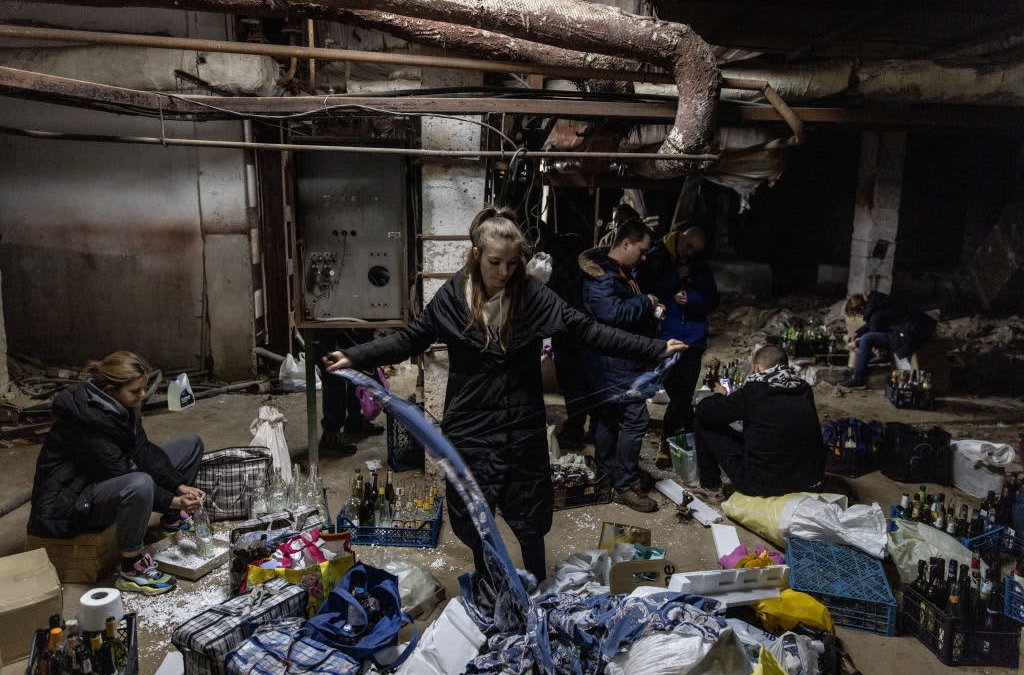 ‘Every Person Here … Trying to Help’: Images Show How Ukrainians Are ...