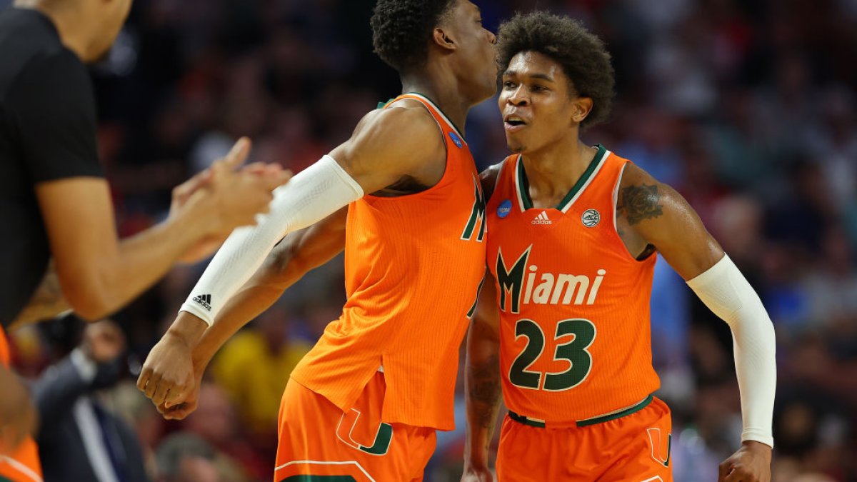 Cardiac Canes: Second Half Comeback Helps Miami Beat USC in NCAA Opener ...