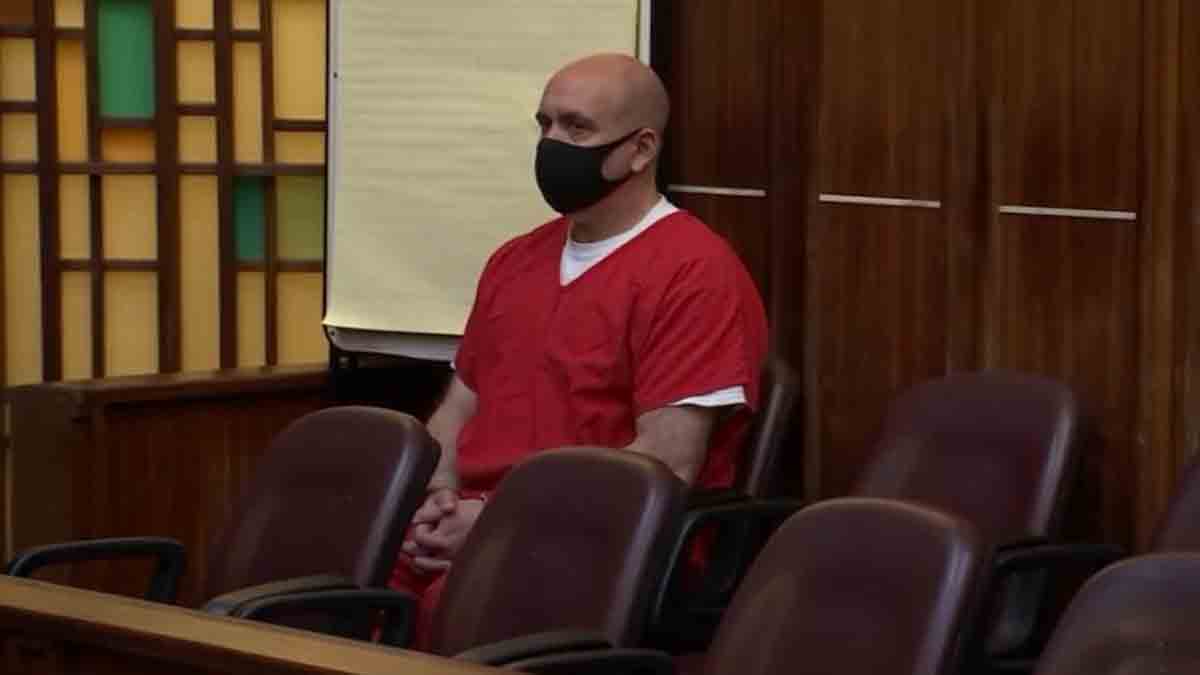 Ex-Miami-Dade Police Officer Gets Life in Prison for Molesting Young ...