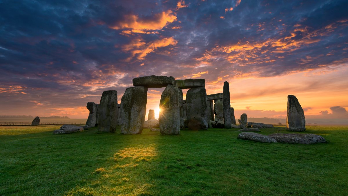 Stonehenge’s ‘altar stone’ originally came from Scotland, not Wales ... Stonehenge’s ‘altar stone’ originally came from Scotland, not Wales ...