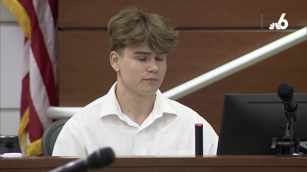 Parkland Survivor Alex Dworet Testifies at Gunman’s Sentencing Trial ...