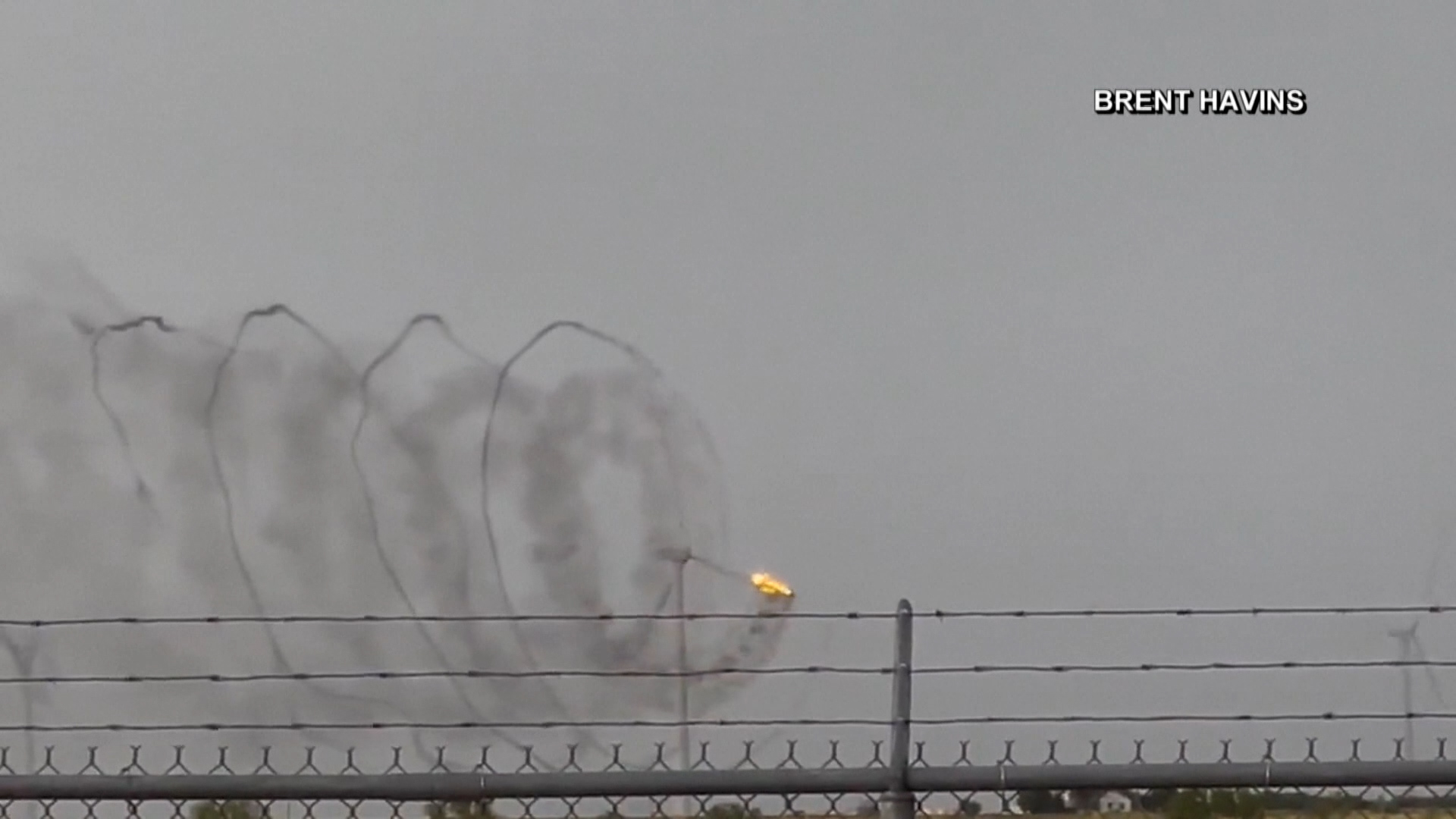 Lightning Strike Causes Wind Turbine to Catch Fire – NBC 6 South Florida