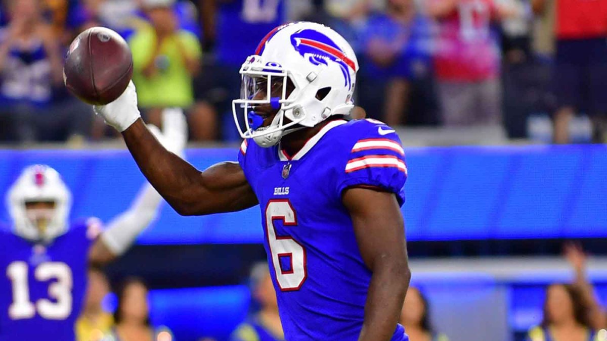 Isaiah McKenzie Announces Sister’s Gender Reveal After Touchdown – NBC ...