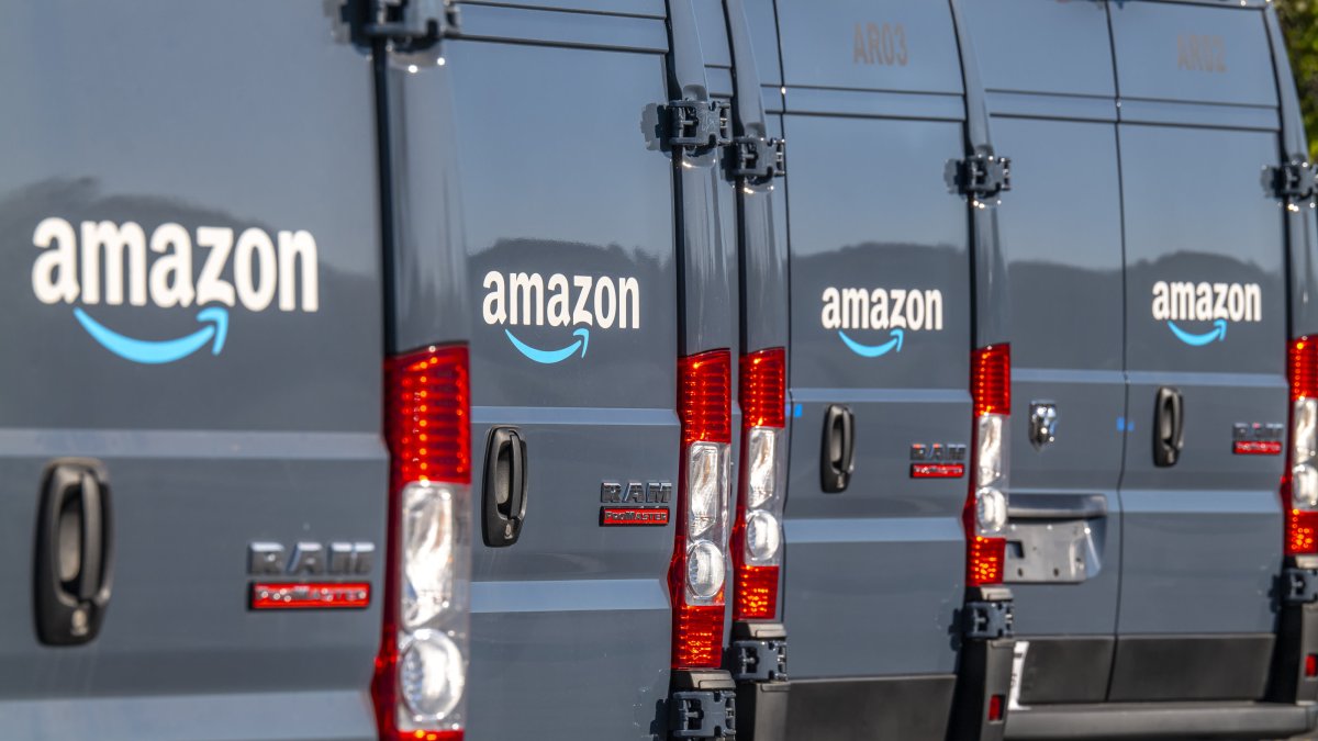 Miami Man Attacked Amazon Driver With Machete: Police – NBC 6 South Florida