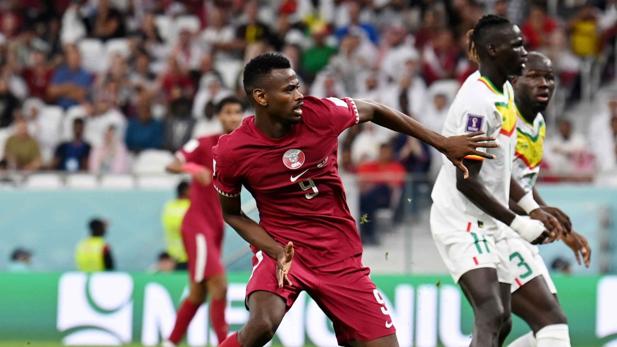 Mohammed Muntari Scores Qatar’s First Ever World Cup Goal – NBC 6 South ... Mohammed Muntari Scores Qatar’s First Ever World Cup Goal – NBC 6 South ...