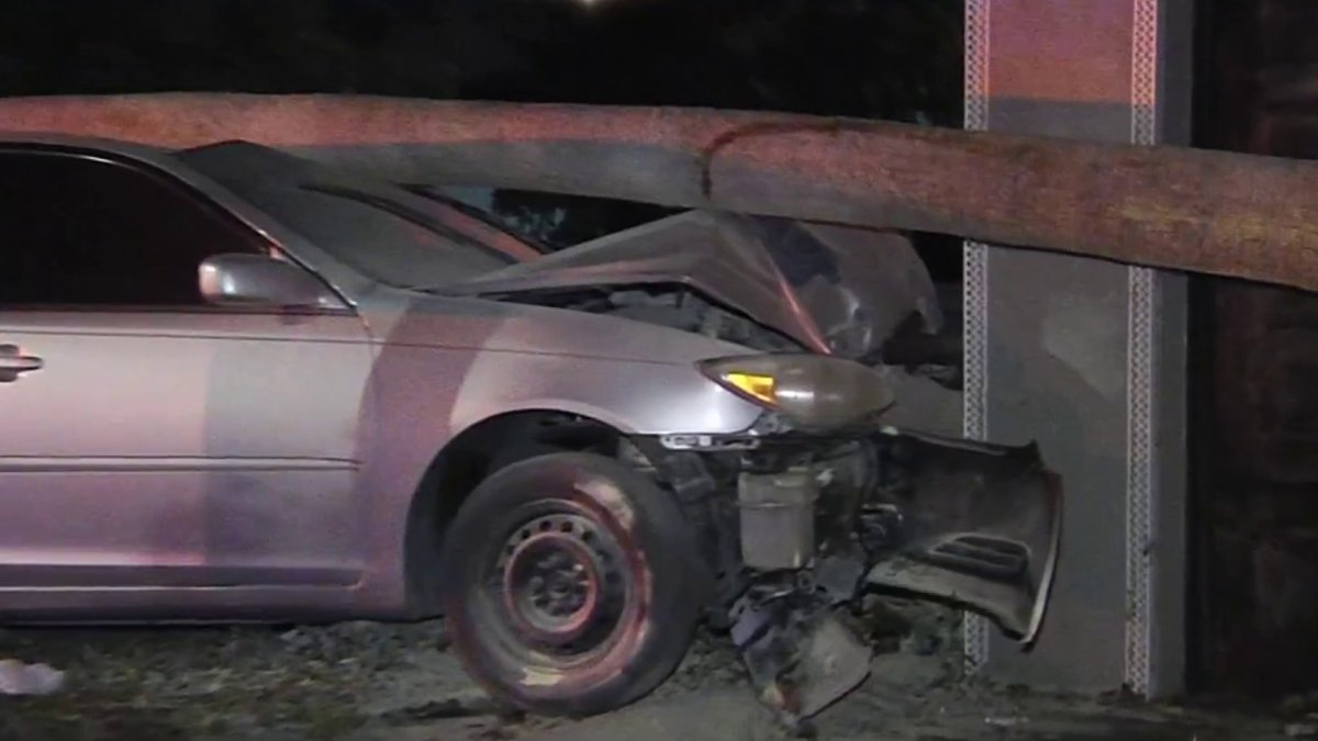 Driver Hospitalized After Car Crashes Into Hollywood Home – NBC 6 South ... Driver Hospitalized After Car Crashes Into Hollywood Home – NBC 6 South ...