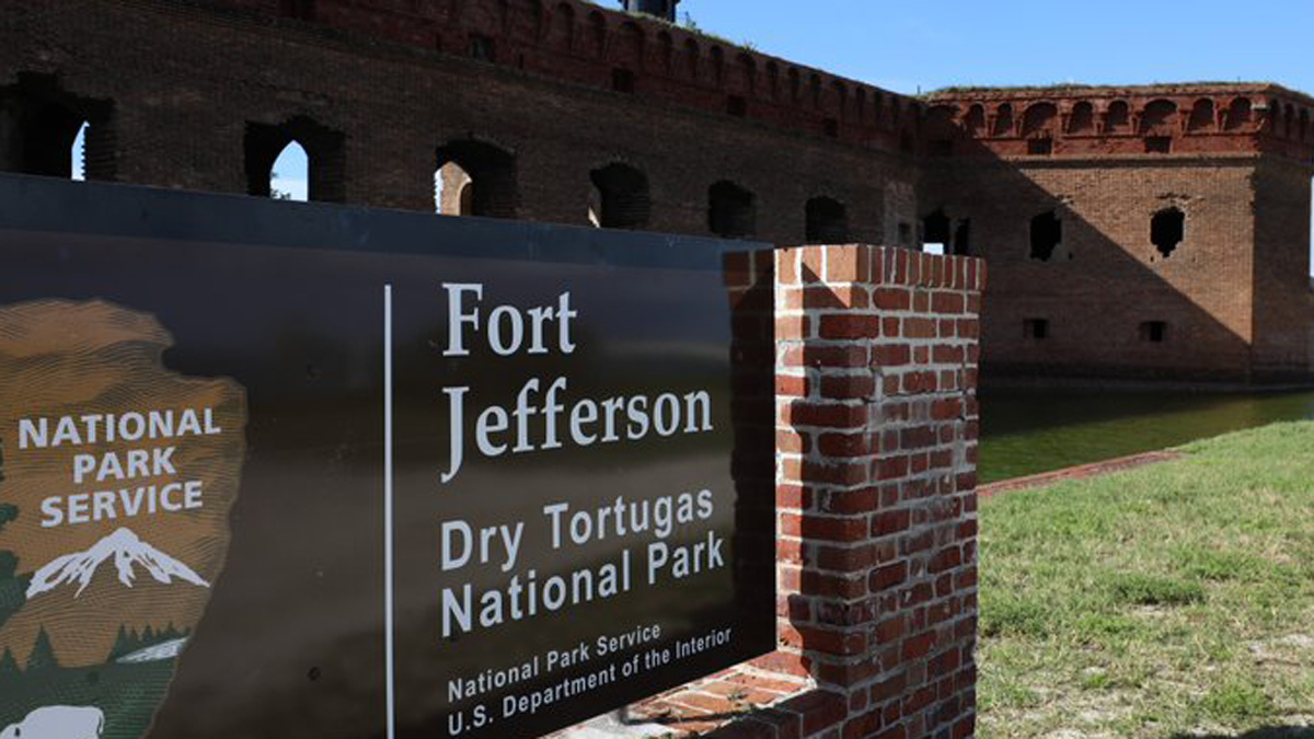 Dry Tortugas National Park Closes Amid Arrival of Hundreds of Migrants ...