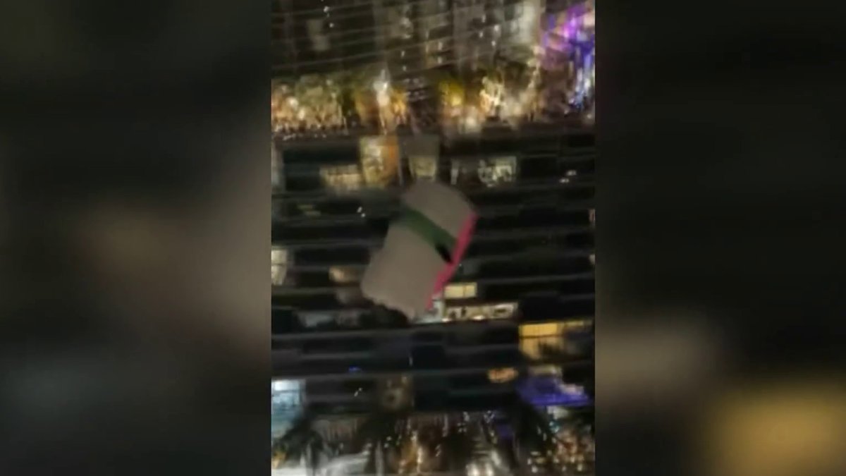 People Seen Parachuting Off Brickell Hight-Rise – NBC 6 South Florida