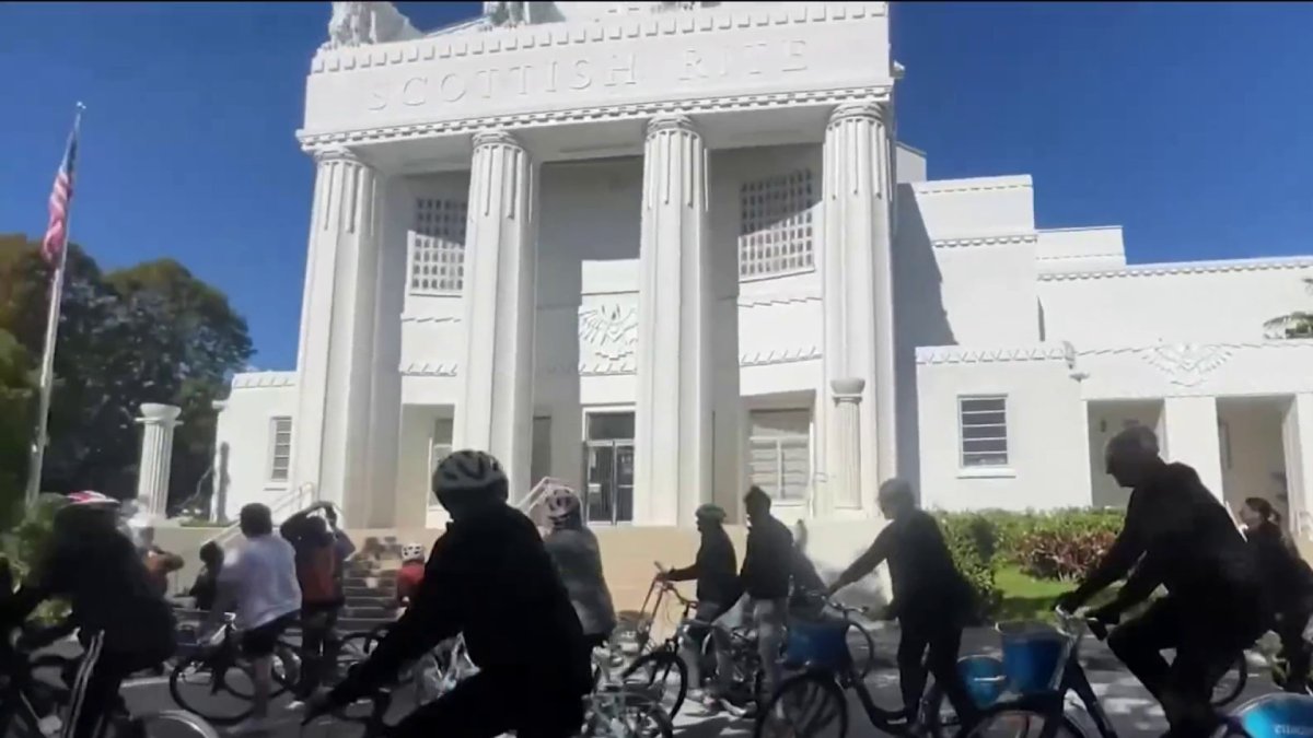 Cyclists Honor Martin Luther King by Riding Through Historic Overtown ...