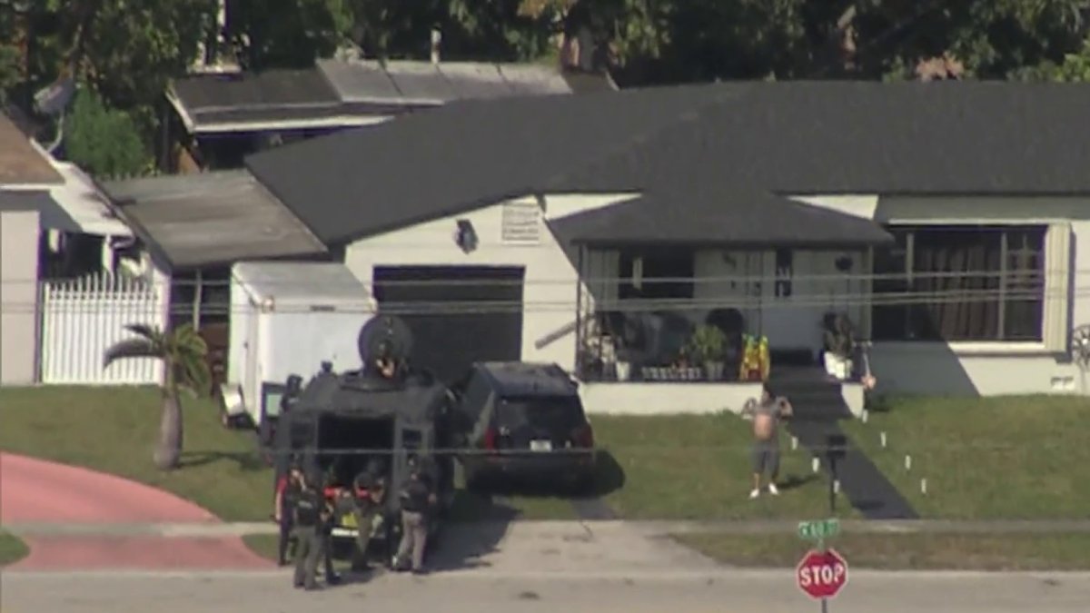 Suspect in Custody After Police Pursuit Leads to SWAT Standoff at ... Suspect in Custody After Police Pursuit Leads to SWAT Standoff at ...