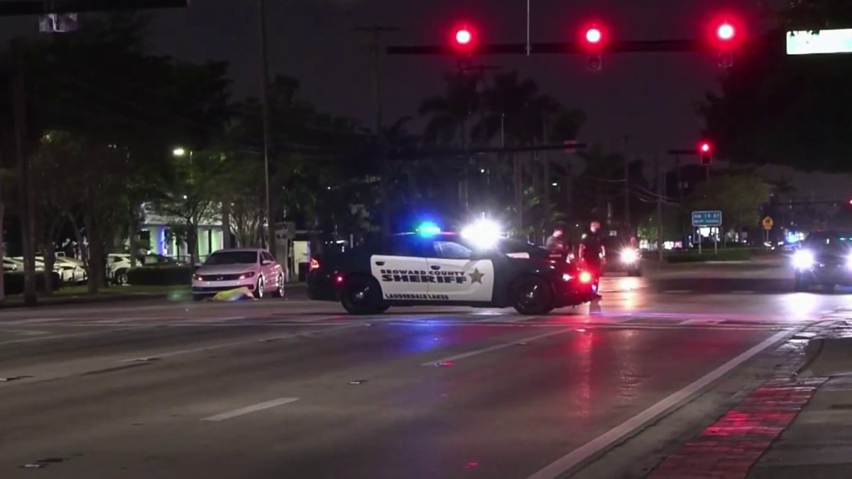 Pedestrian Killed in Early Morning Crash in Lauderdale Lakes – NBC 6 South Florida