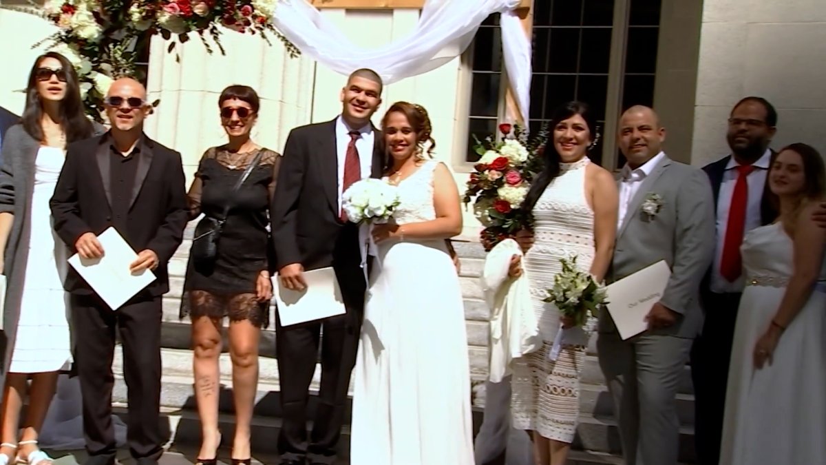 30 Couples Tie the Knot in Group Wedding on Steps of Miami-Dade ...